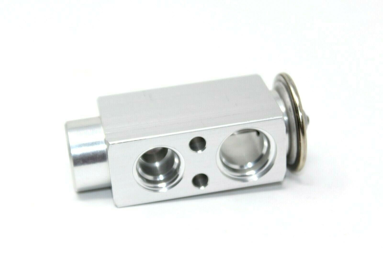 Expansion Valve Block for Volvo 85104197 71R8465 | VMACSINC