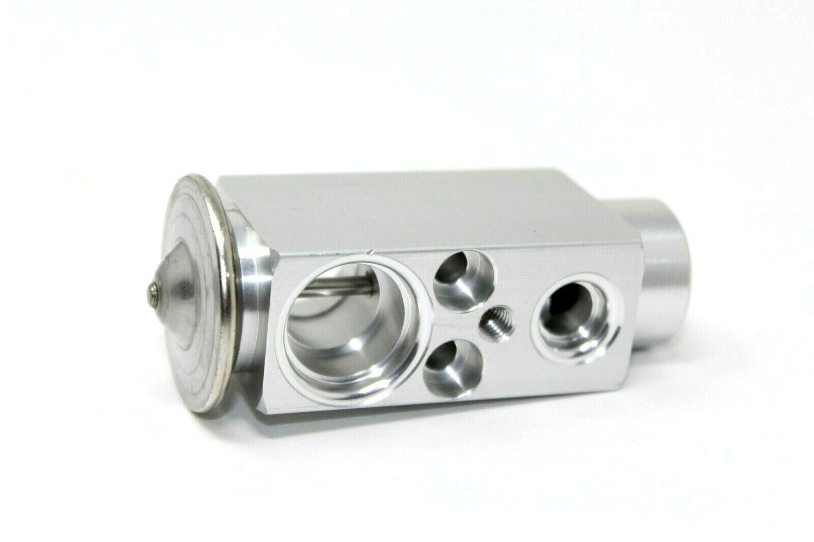 Expansion Valve Block for Volvo 85104197 71R8465 | VMACSINC